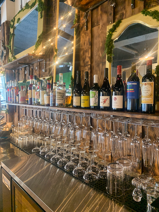 FPKbarbottleedit – Fancy Plants Café